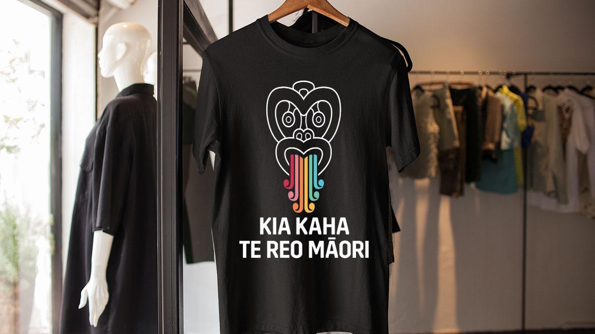 Kia Kaha Te Reo Maori t-shirt, hoodie, sweater, longsleeve t-shirt